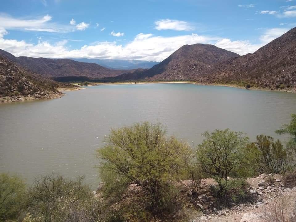 Aseguran que hubo incremento de agua en el dique Chañarmuyo - Diario ...