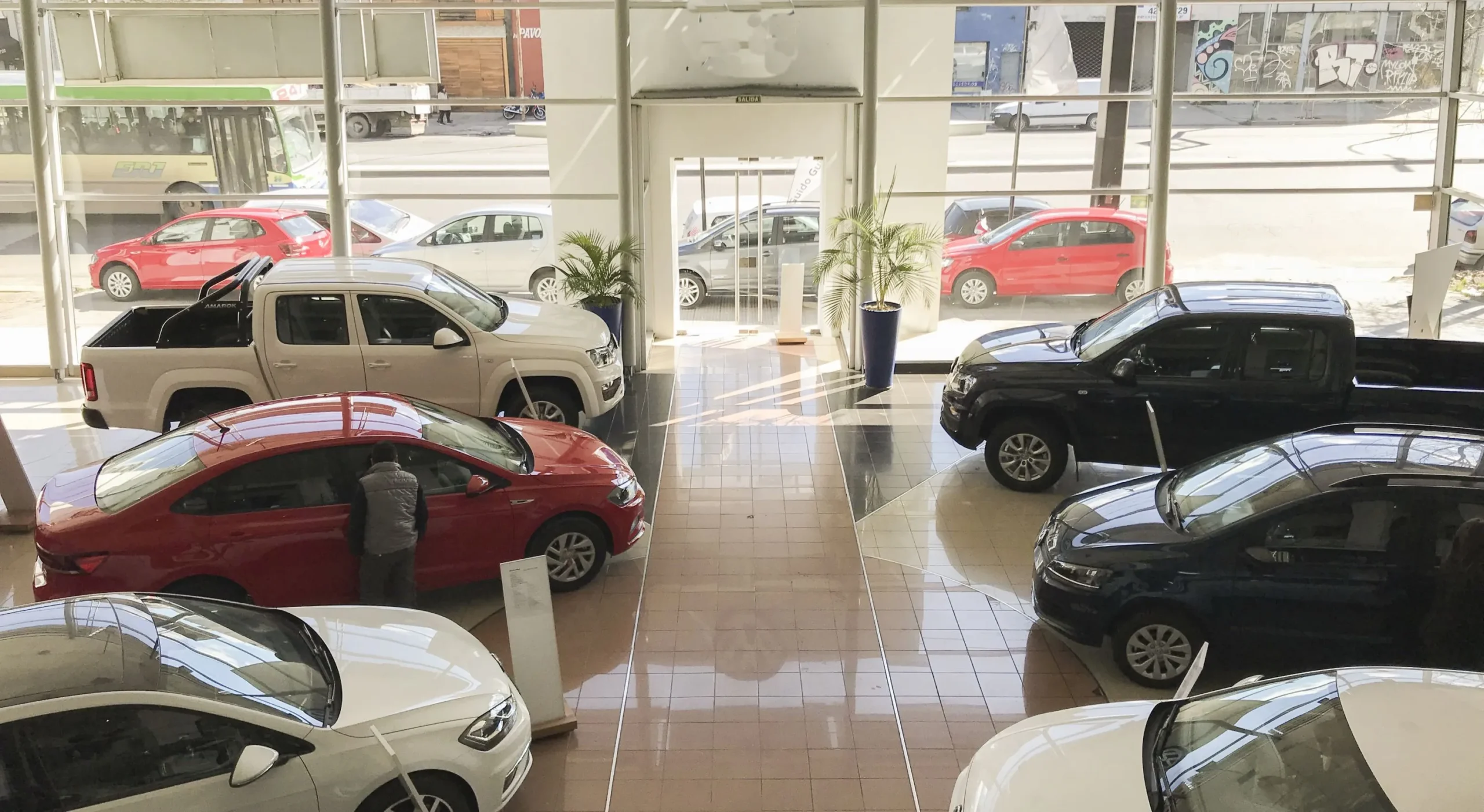 La venta de autos 0 km se incrementó un 13,9% en octubre - Diario Chilecito